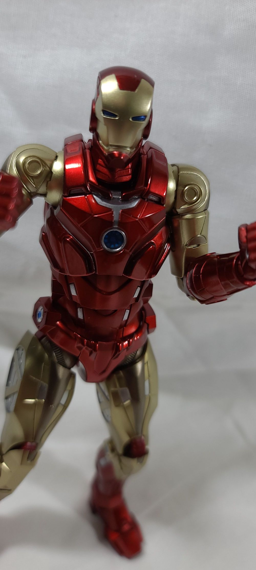 Action Figure Review: Sentinel Fighting Armor Iron Man