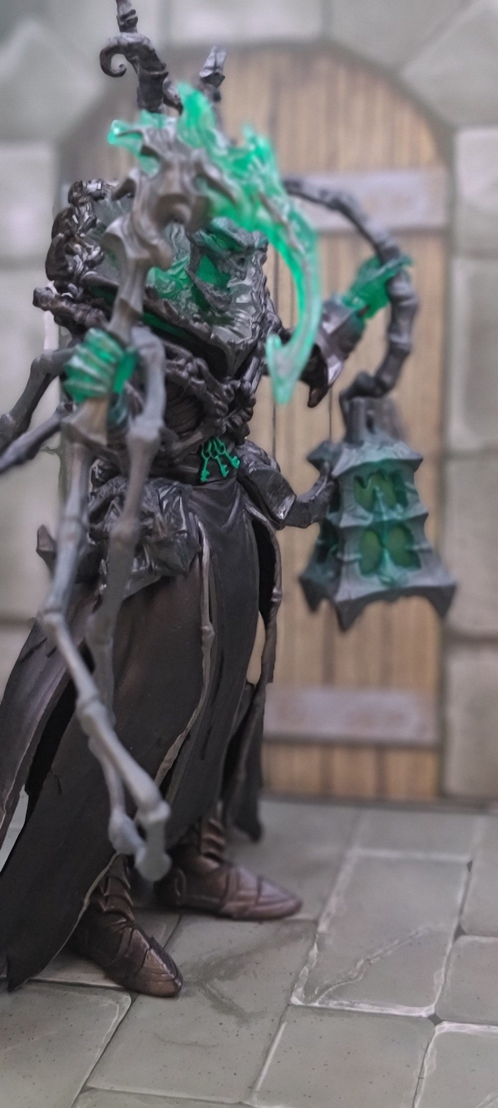 Action Figure Review: League of Legends Thresh