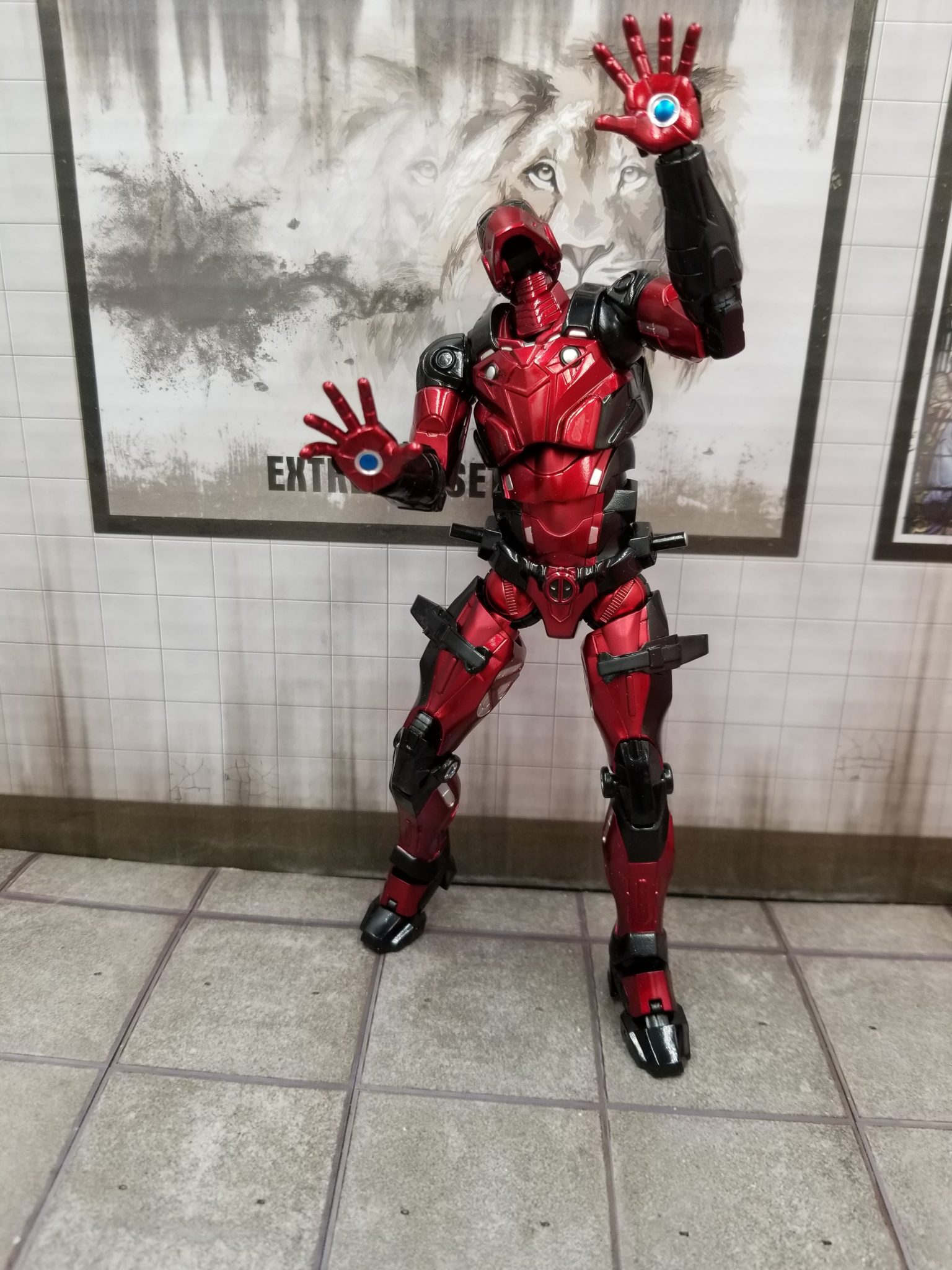 Fighting Armor Deadpool Review