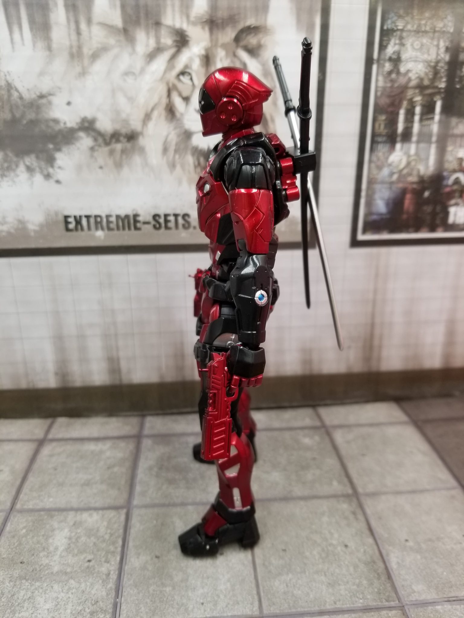 Fighting Armor Deadpool Review