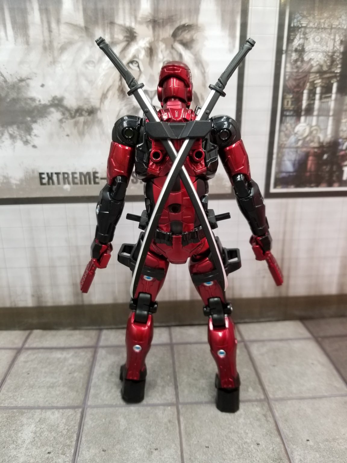 Fighting Armor Deadpool Review