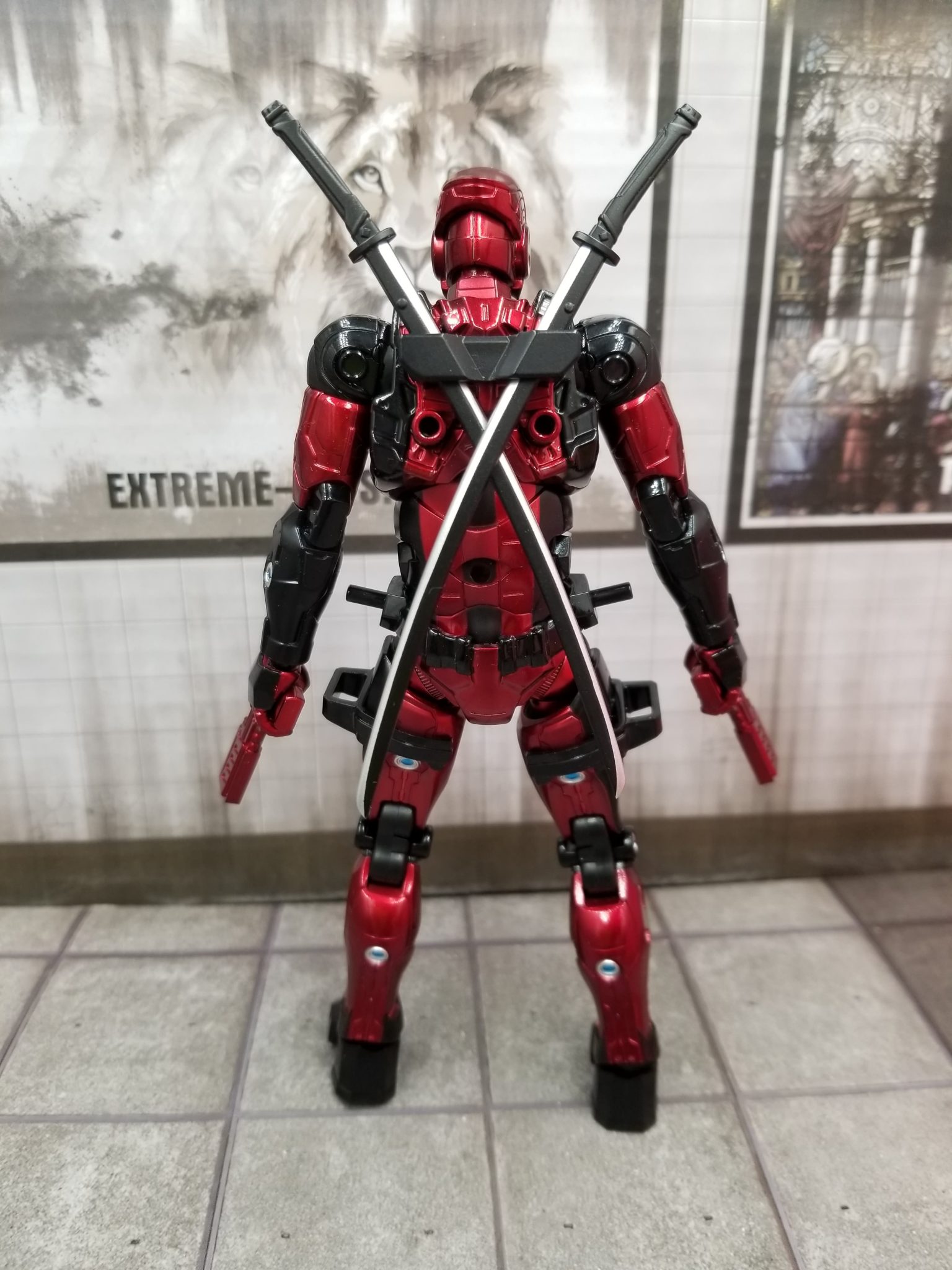 Fighting Armor Deadpool Review