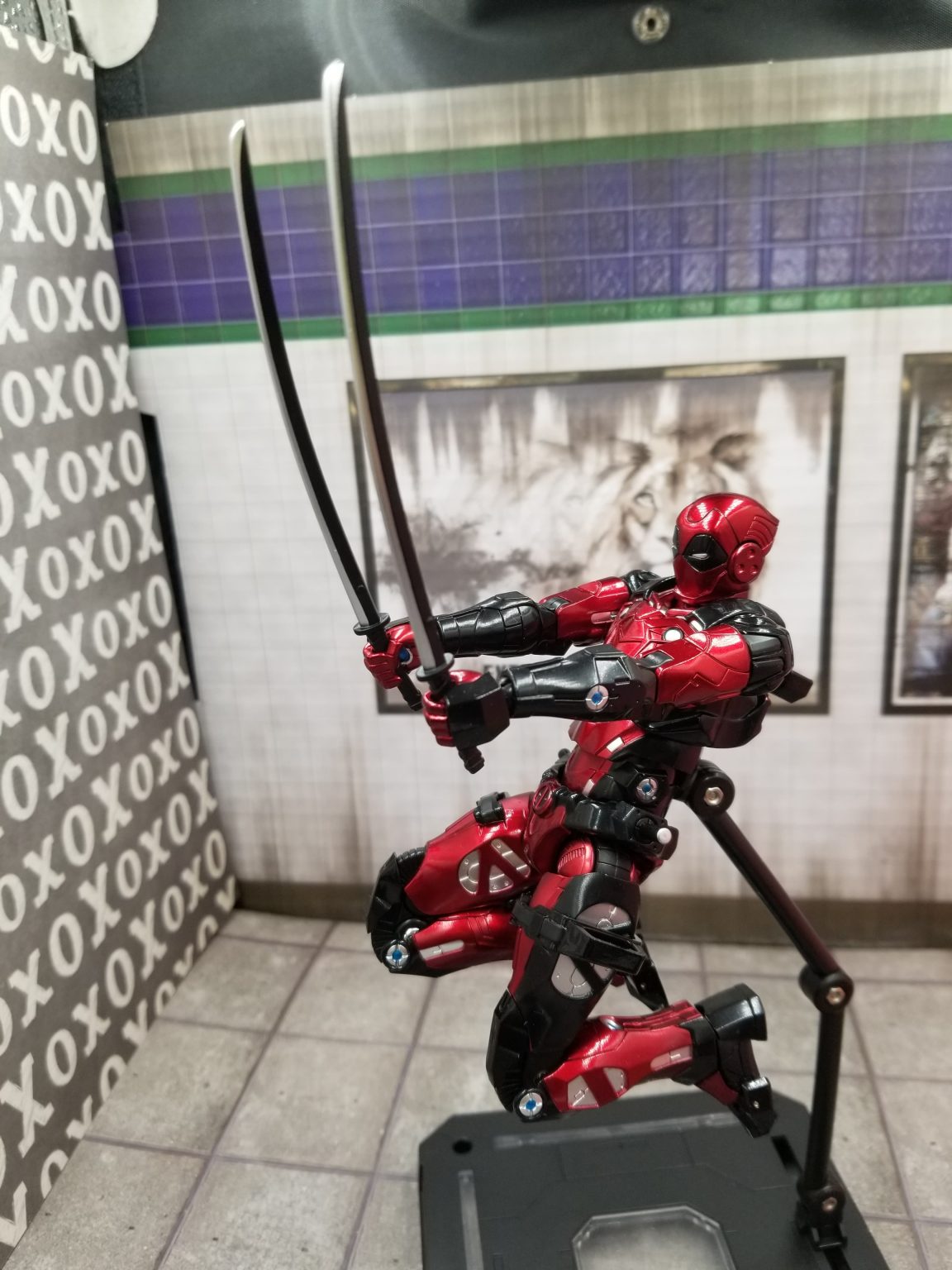 Fighting Armor Deadpool Review