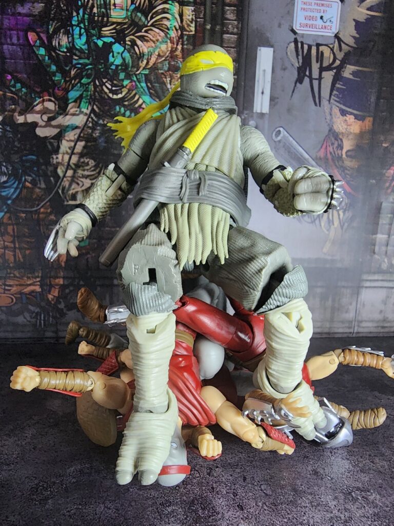 Action Figure Review: Teenage Mutant Ninja Turtles BST AXN Jennika ...