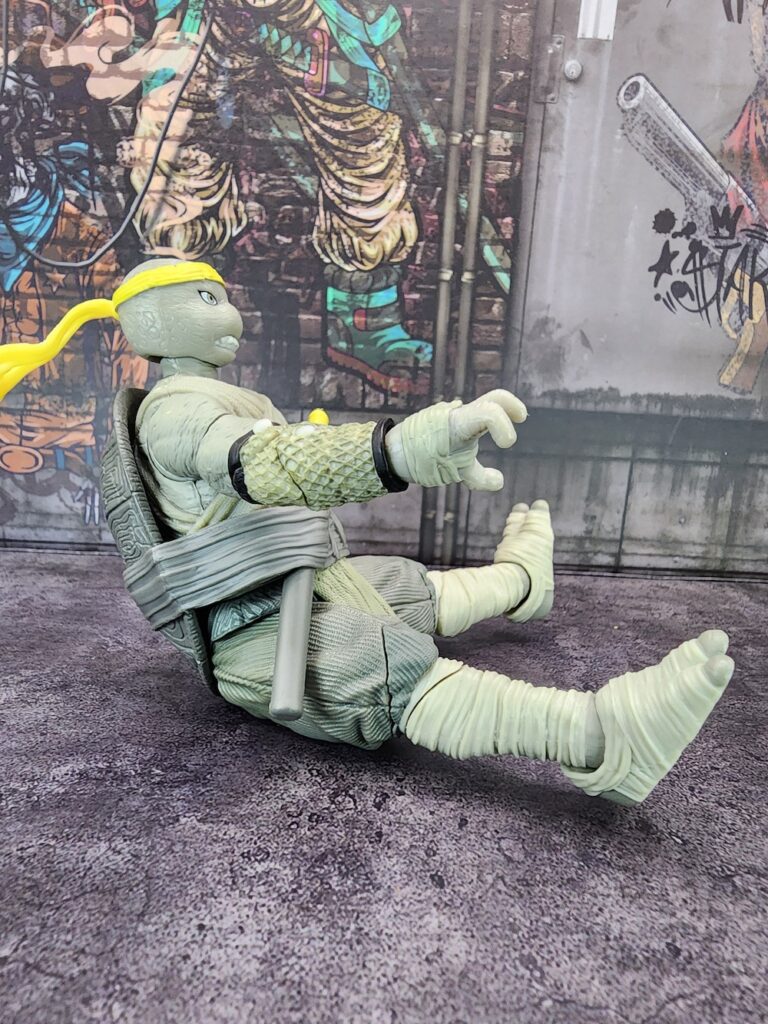 Action Figure Review: Teenage Mutant Ninja Turtles BST AXN Jennika ...